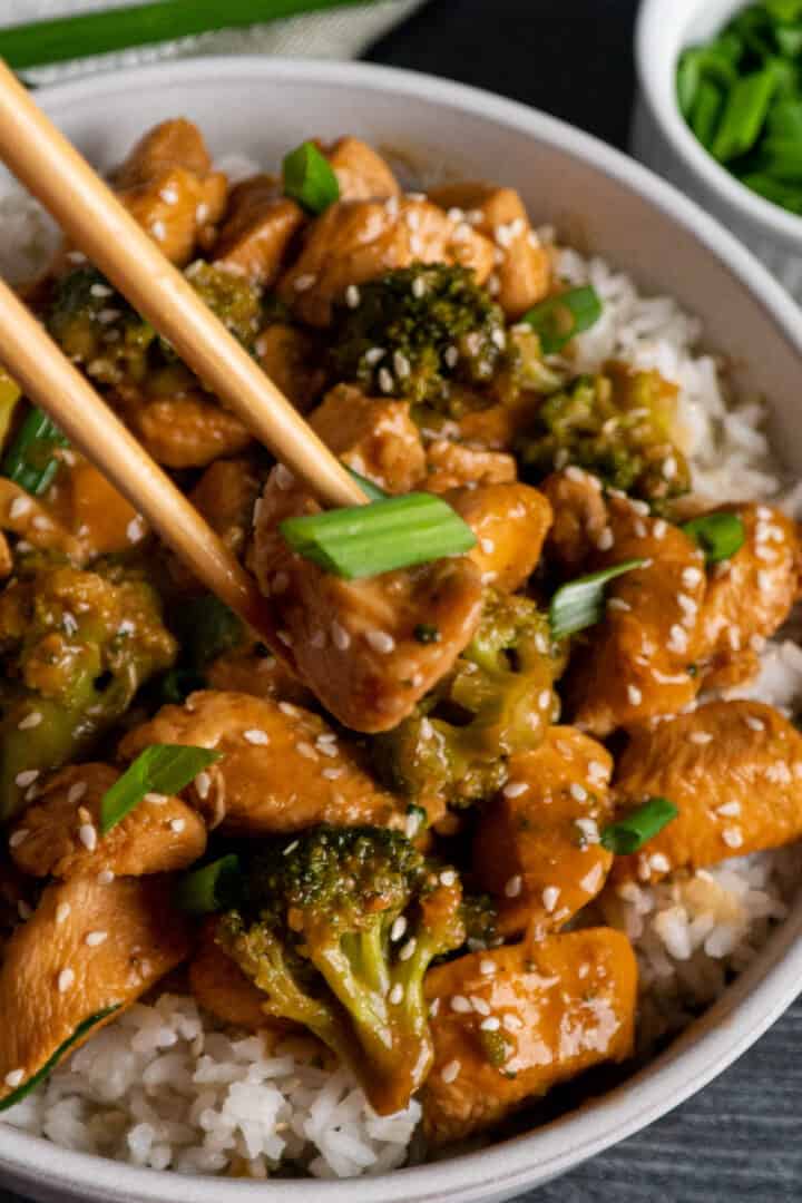 Slow Cooker Chicken and Broccoli - Slow Cooker Meals