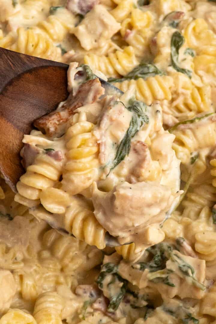 Crock Pot Chicken Bacon Ranch Pasta - Slow Cooker Meals
